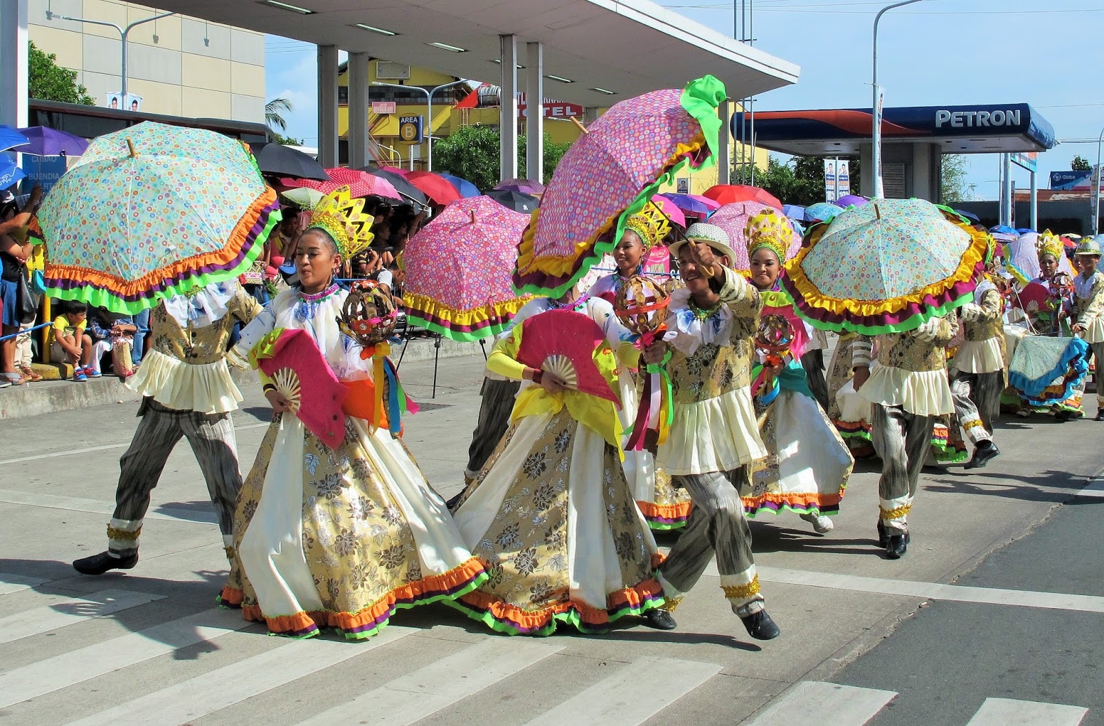 Gridcrosser: Coconut Creativity: Spectacles and Festivity at Quezon’s ...