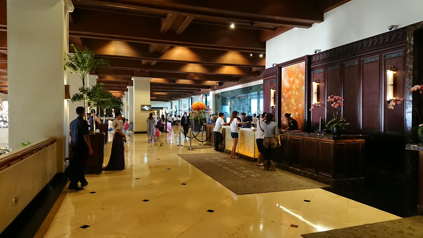 HOTEL REVIEW: Sofitel Manila