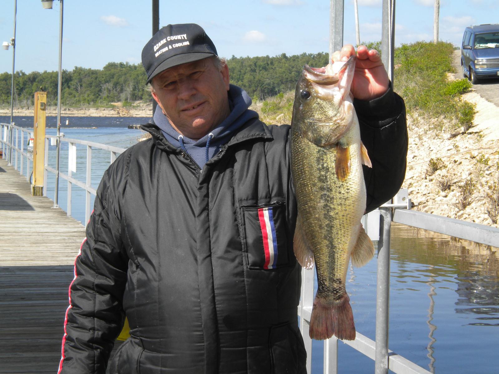 Welcome to Pontiac Cove Marina on beautiful Bull Shoals Lake: Fishing ...