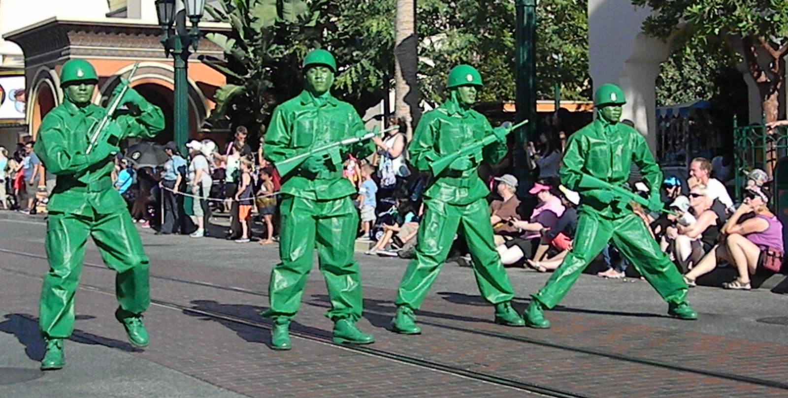 The Mouse Minute (Formerly Brad's Everything Disney Blog): Pixar Play ...