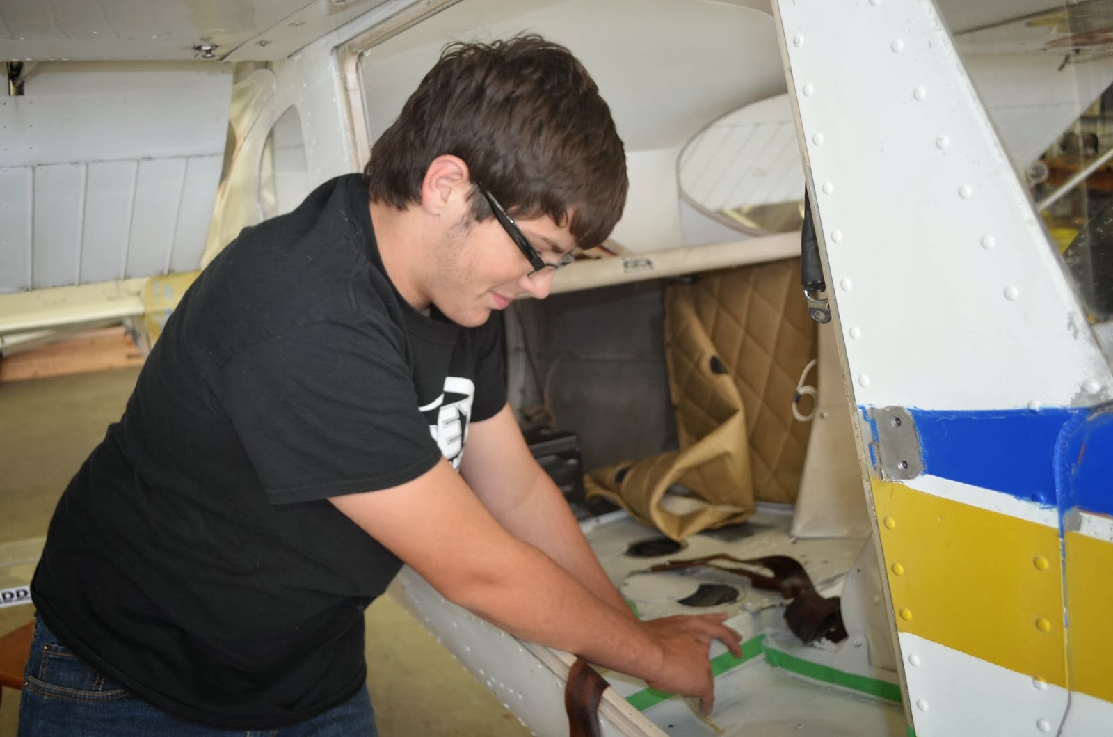 RAA Club Plane with 99s Cessna 150 C-FLUG at Lyncrest Airport, Winnipeg ...