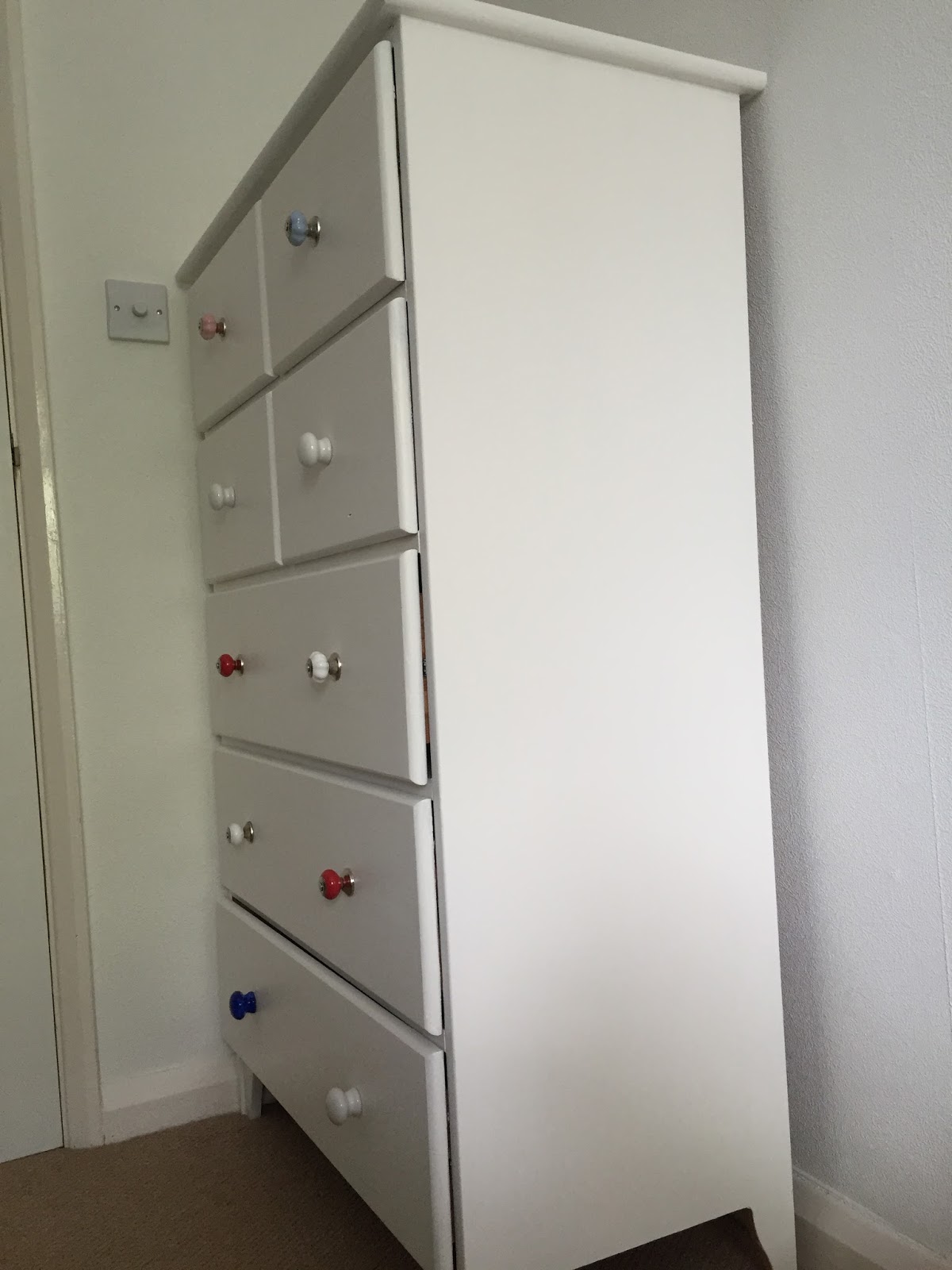 Stitch 'n ' Knit: Chest of drawer upcycling 1/2