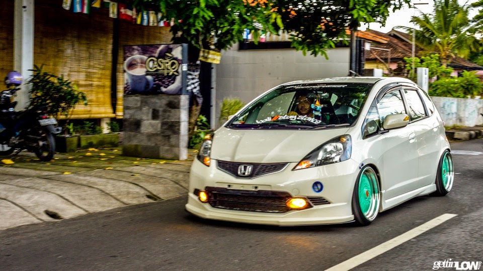 Kumpulan Gambar Modifikasi Mobil Ceper Terbaru | Alul Stemaku