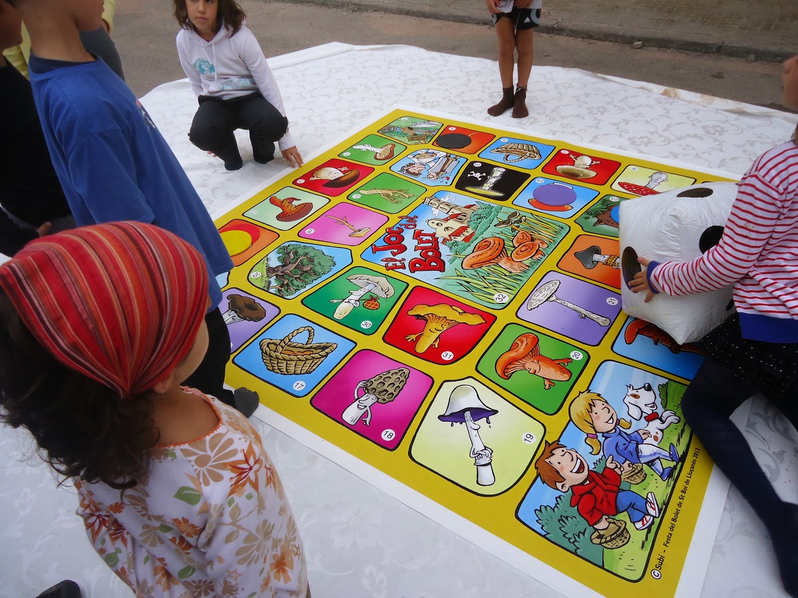 SUBI & ANNA Il.lustració i Literatura: EL JOC DEL BOLET: De rovelló a ...