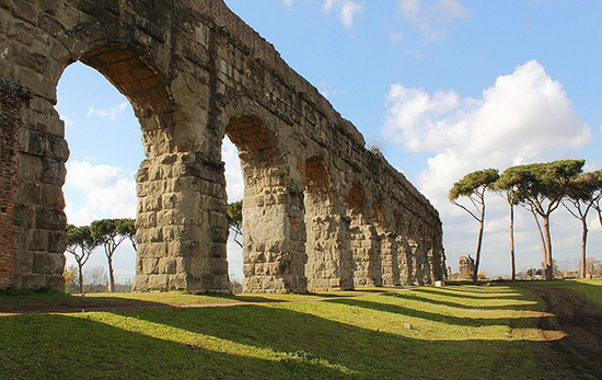 romanoimpero.com: ACQUEDOTTO CLAUDIO
