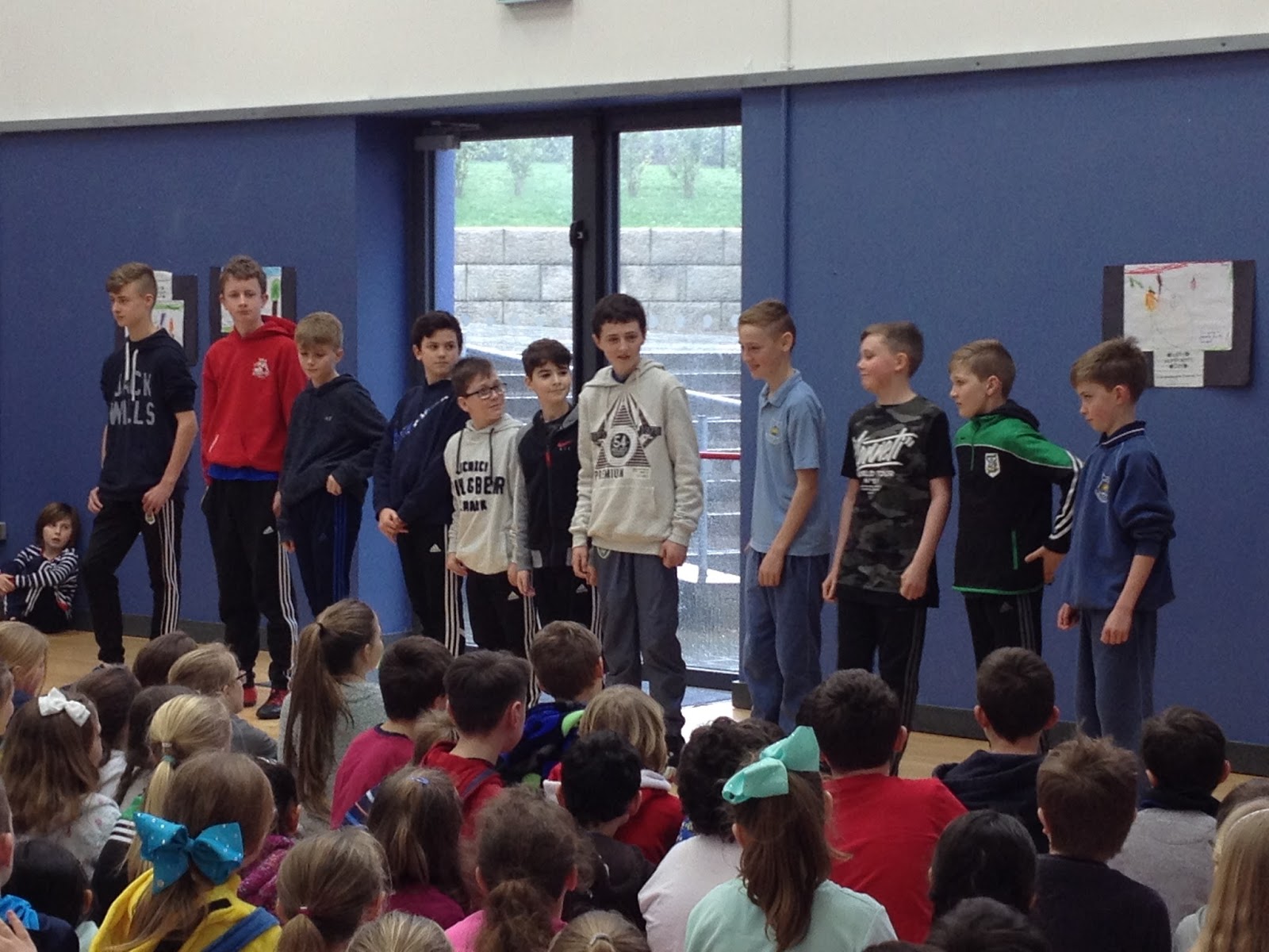 Scoil Niocláis Primary School: Basketball and Camogie Celebrations