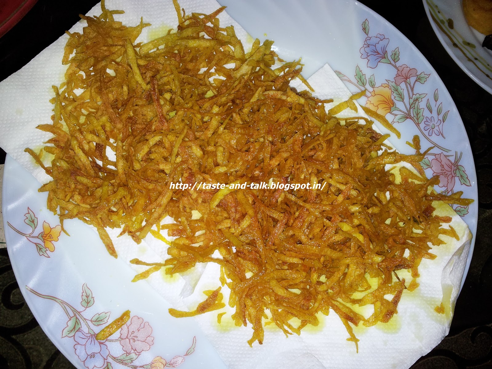 My Creative Space: Jhuri Alu Bhaja