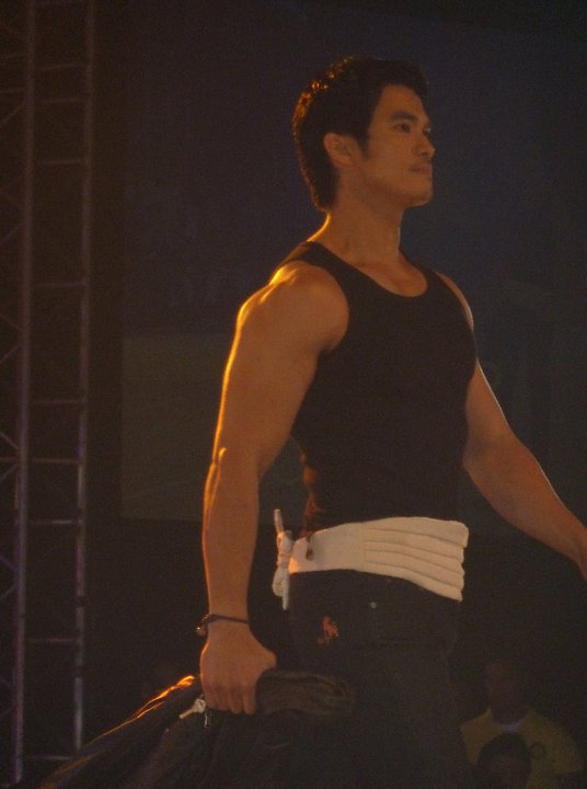 Image 35 of Bench Body Men Models | wrintingspree