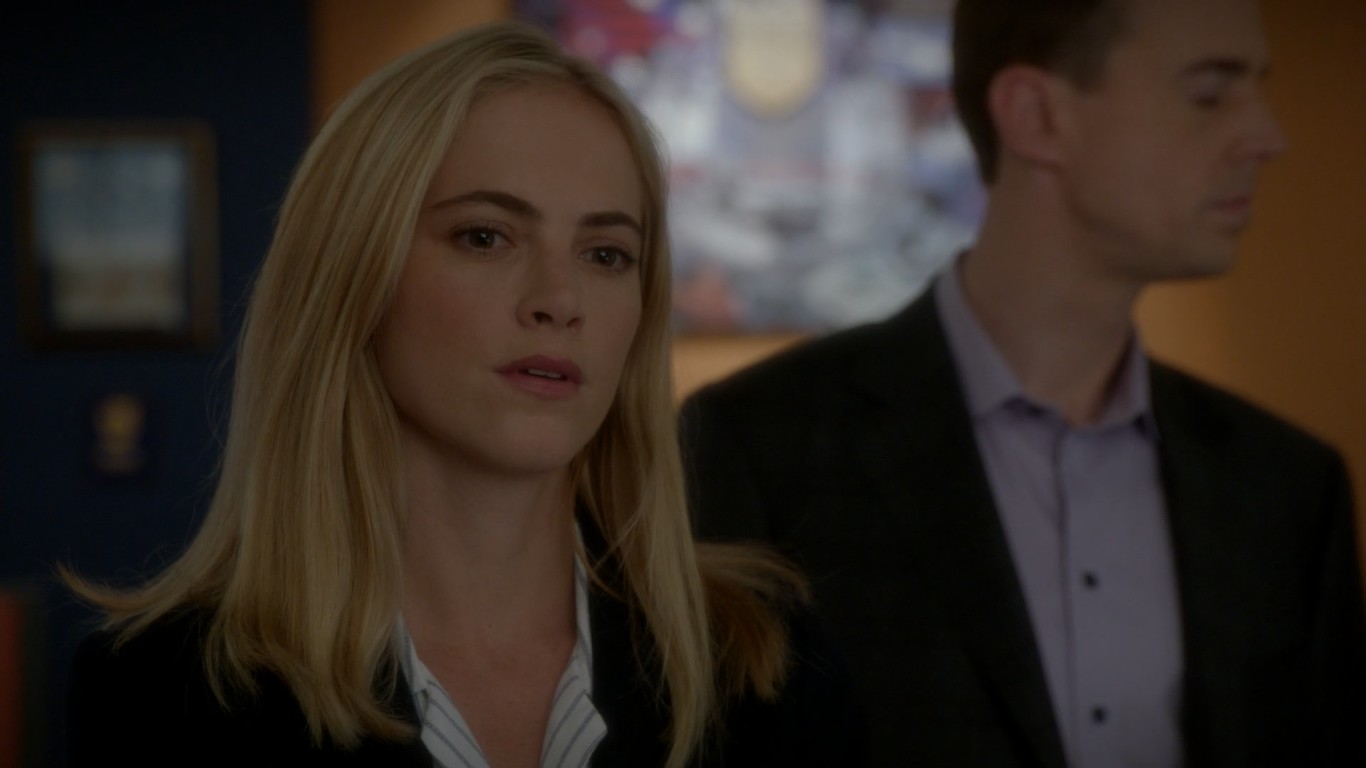 Cool movie screenshots: Emily Wickersham as Ellie Bishop in NCIS Naval ...