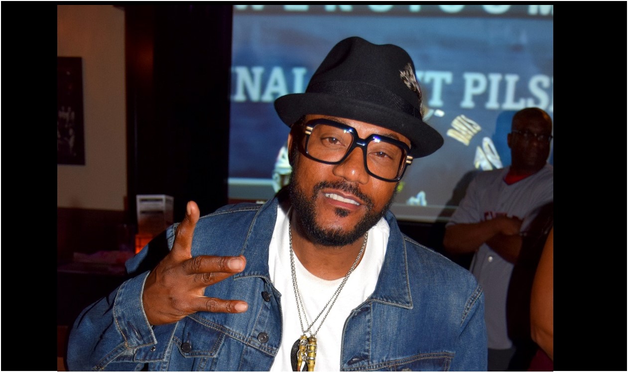 Comedian Ricky Harris dies at age 54
