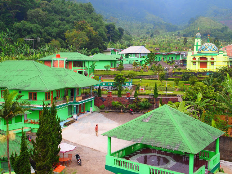 Villa Silma Cisarua - Harga Paket Outbound Puncak | Outbound Murah Bogor