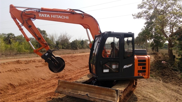 Slope Vibratory Compactor Attached With Excavator : Slope Vibratory ...