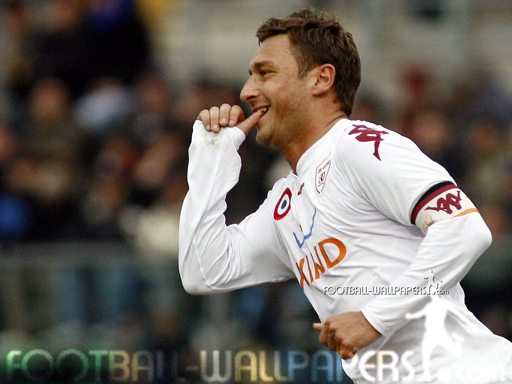 Francesco Totti Profile and Images | FOOTBALL STARS WALLPAPERS