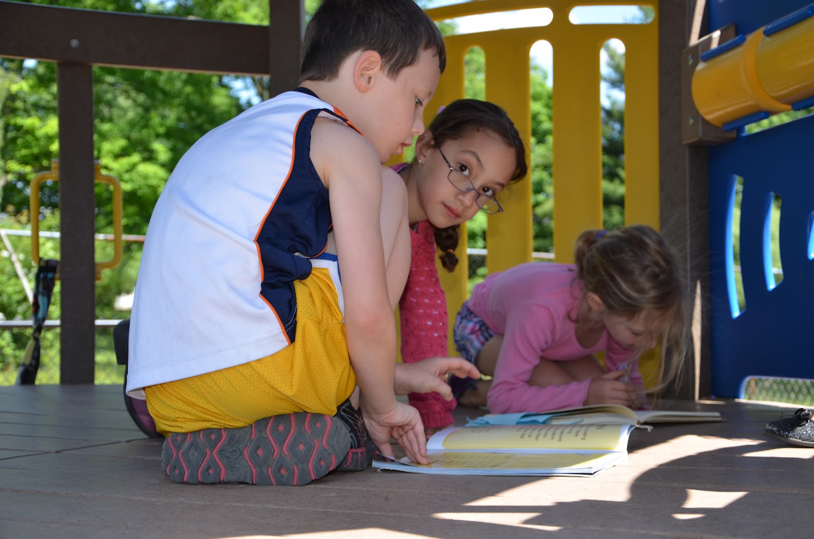 A Place Called Kindergarten: reading during recess