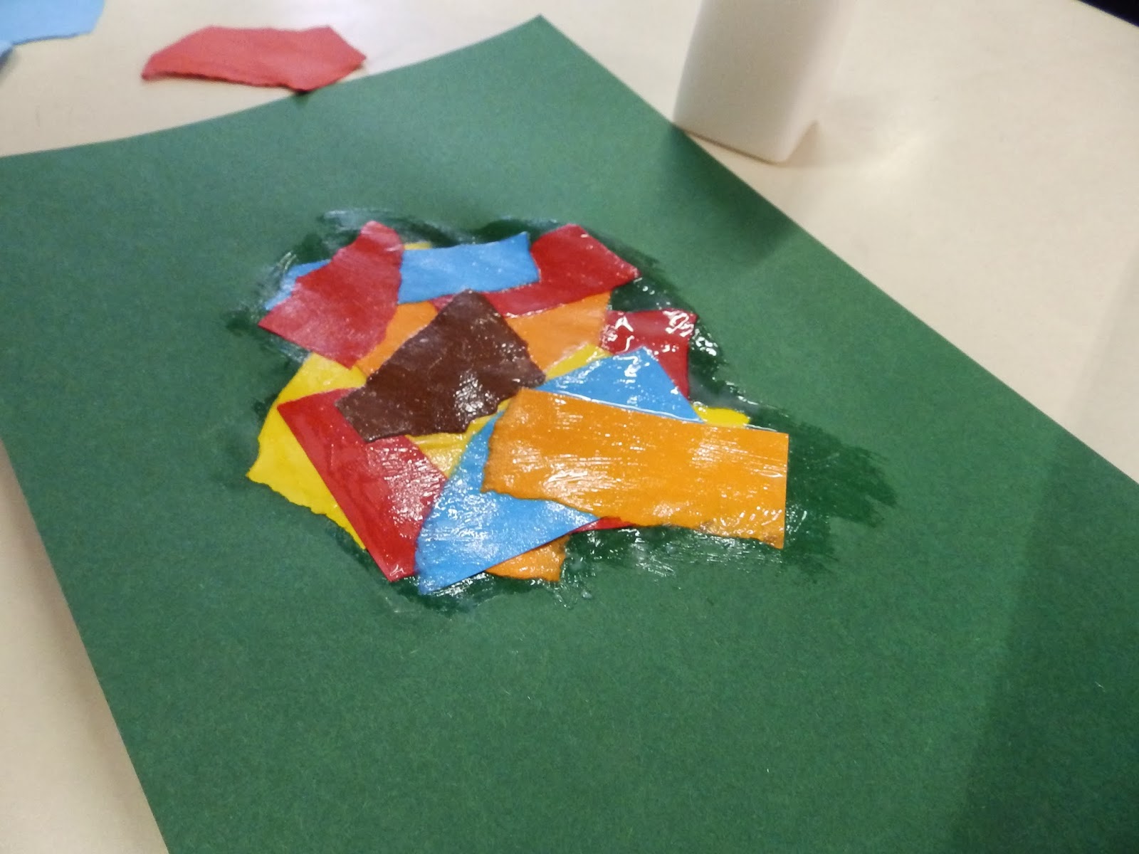 LES ARTS PLASTIQUES au lycée Comte de Foix: Les petits papiers... LES ARTS PLASTIQUES au lycée Comte de Foix: Les petits papiers...