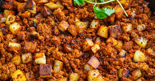 Crispy Fried Chorizo and Potatoes - Maria Food Lasop