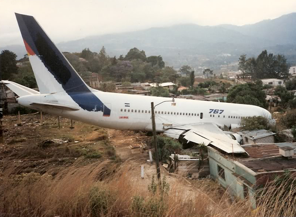 LOS GRANDES ACCIDENTES AEREOS EN EL MUNDO.: ENTRE MAL TIEMPO Y ERROR ...