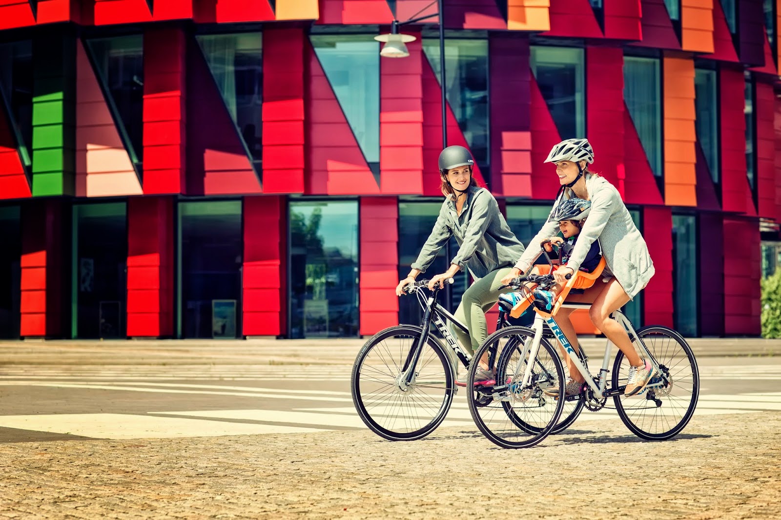 Win A Thule RideAlong Mini - MUMMY TO THE MAX