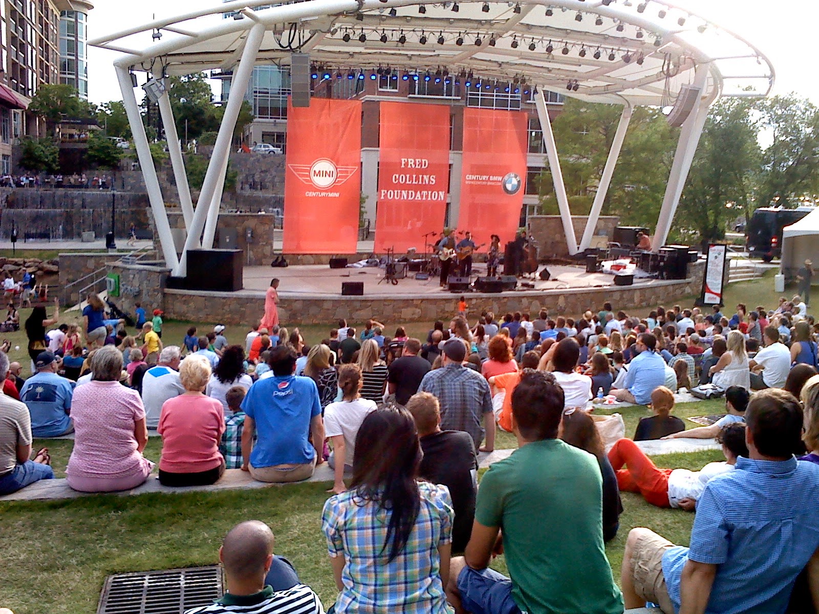 Rambling Southern Style: Rambling Along Waterfalls in Greenville