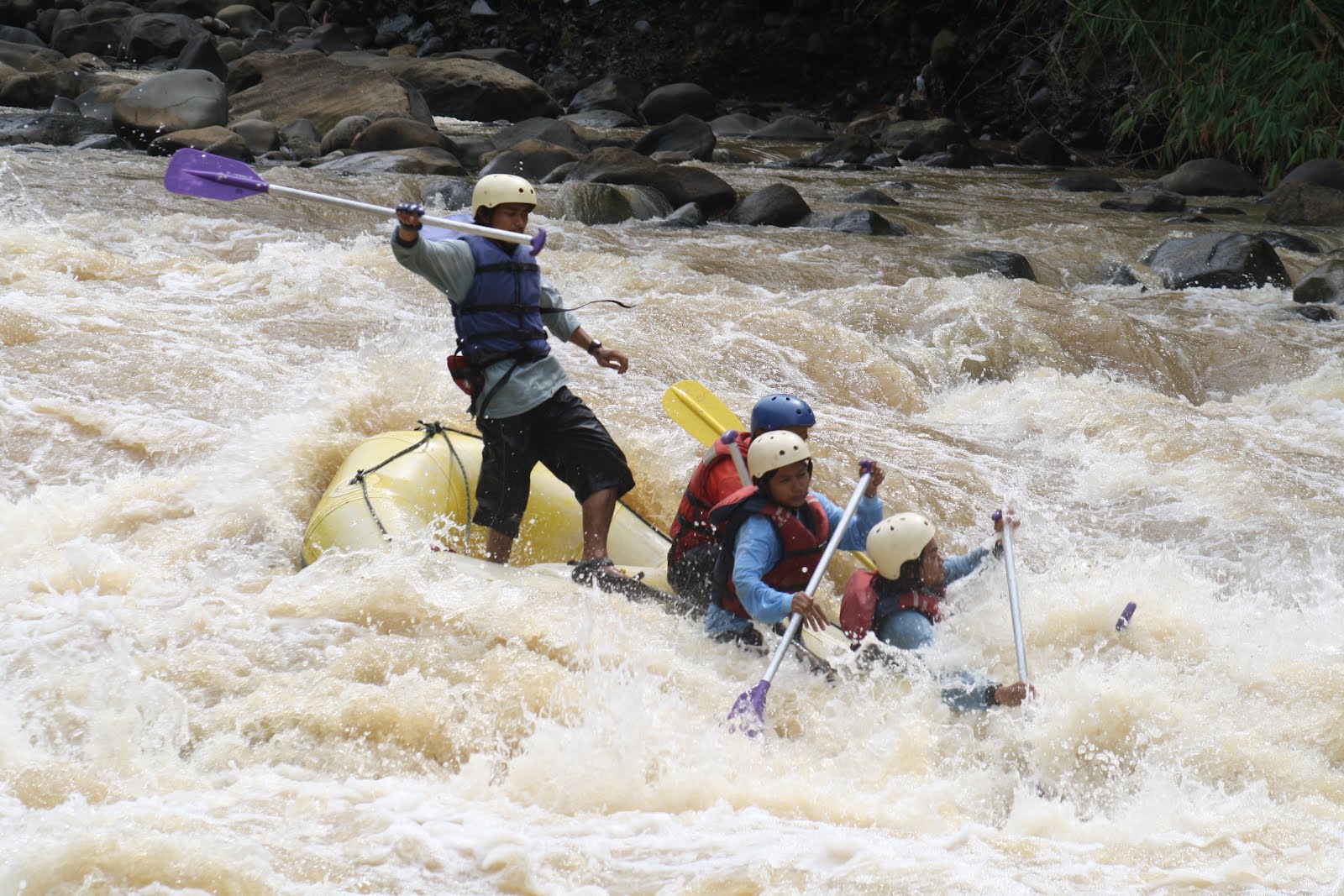 Sejarah Rafting ( Arung Jeram) Di Dunia | ONSIGHT Adventure News
