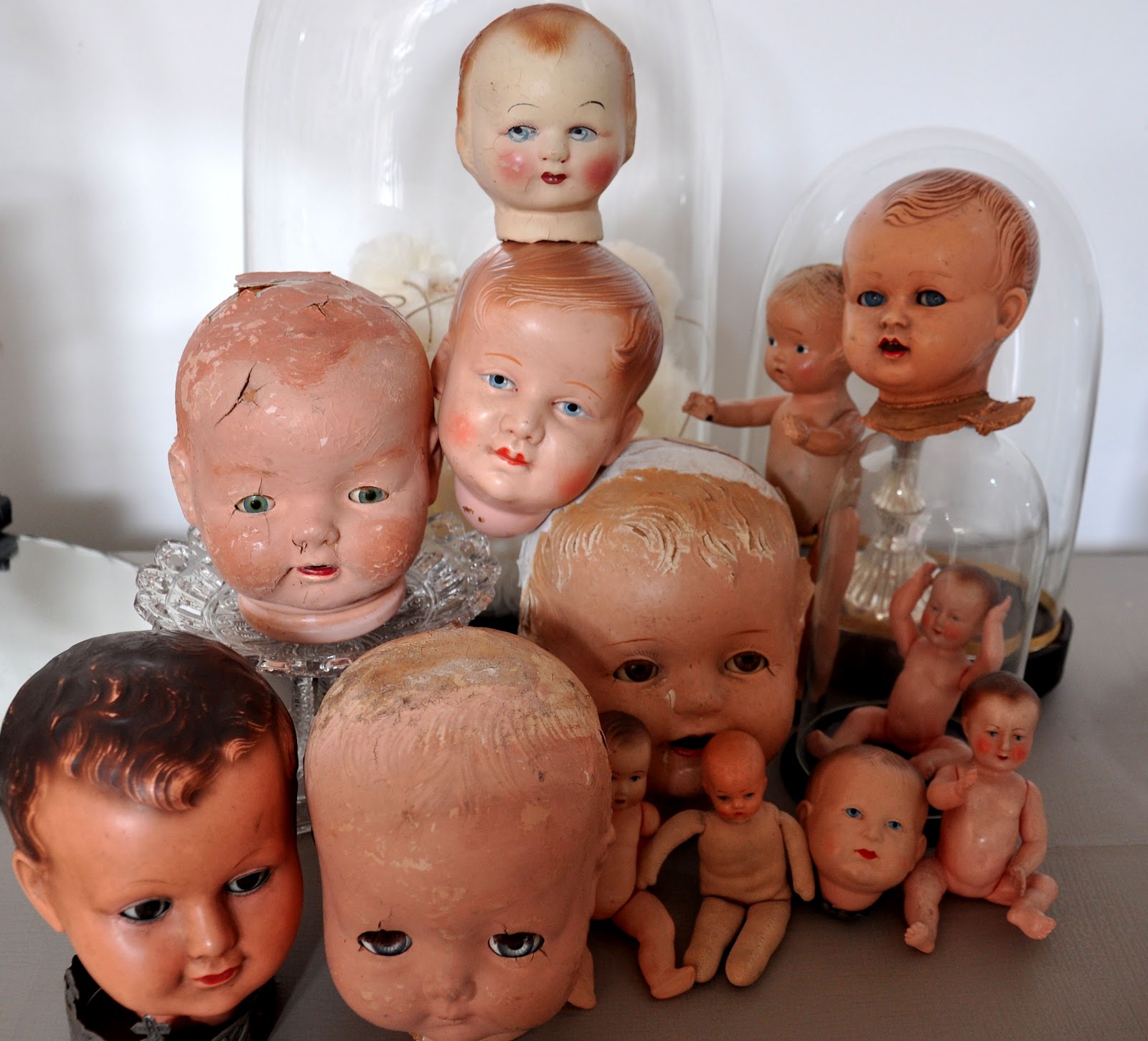 manon 21: Côté collections,les poupées et les poupons.