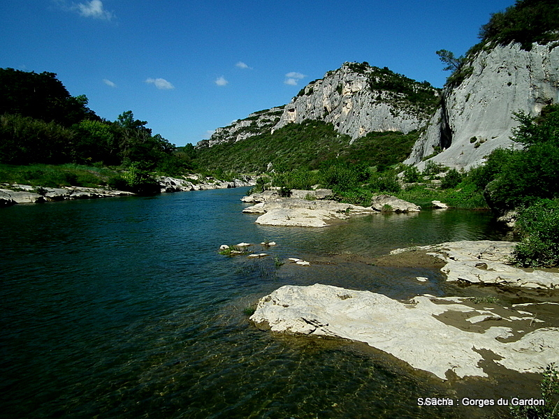 Un jour....Une photo !: Les gorges du Gardon de Collias à la chapelle ...