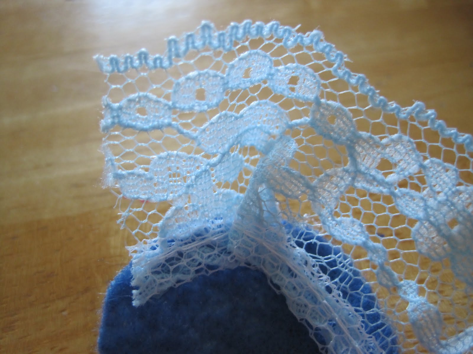 Live. Love. Craft.: TUTORIAL - Lace Flower
