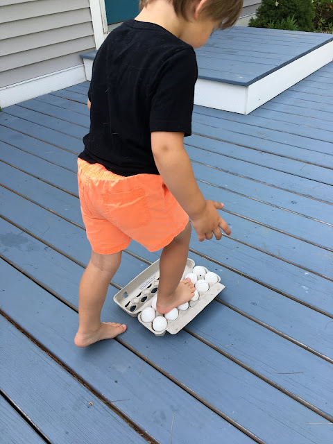 5 Kids Activities with an Egg