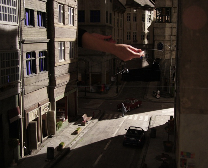 Movie Miniatures: Behind the Scenes: Machine