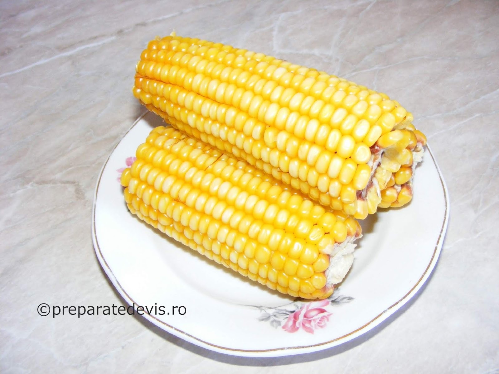 Porumb fiert la aburi | Preparatedevis.ro