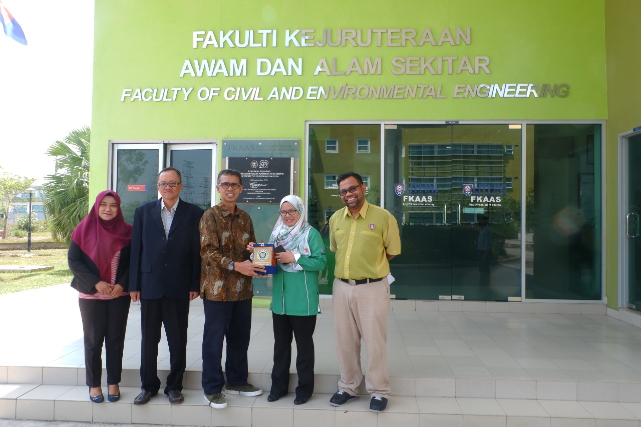International Visiting to UTHM Parit Raja Johor Malaysia 2019 - Innovation