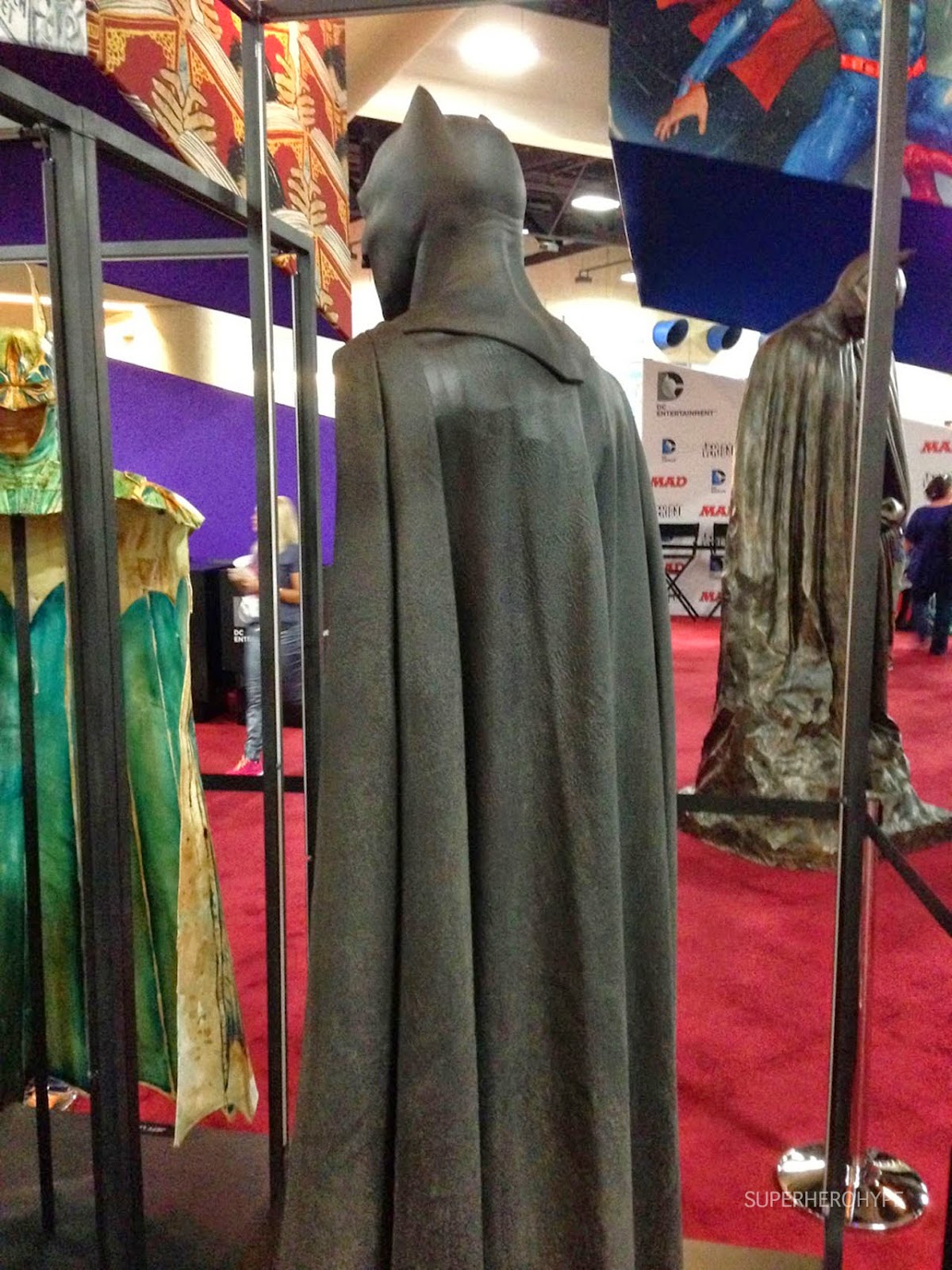 Fashion and Action: Ben Affleck BVS: DOJ Batman Cape & Cowl Display @SDCC