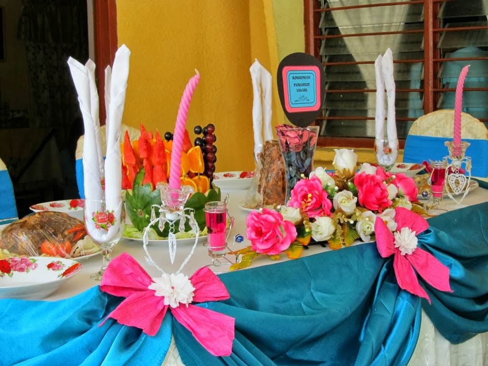 yanimn: Idea deco Meja Makan Beradap Pengantin - Tema Pink Biru