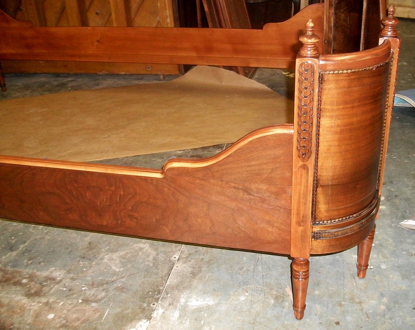 Poirier: Beautiful Antique Bed