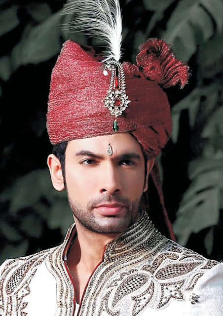 Unique and Creative Ideas to Wear a Kalgi ~ Jewellery India