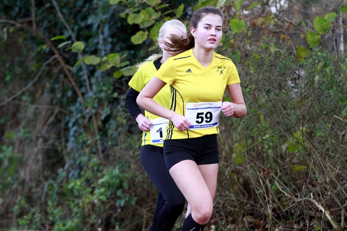 Hardlopen in de Nederlandse- en Duitse grensstreek: Foto's van de 3e ...