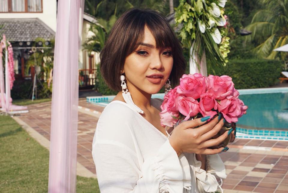 Beauty Blogger Nay Chi Oo Beach Photoshoot