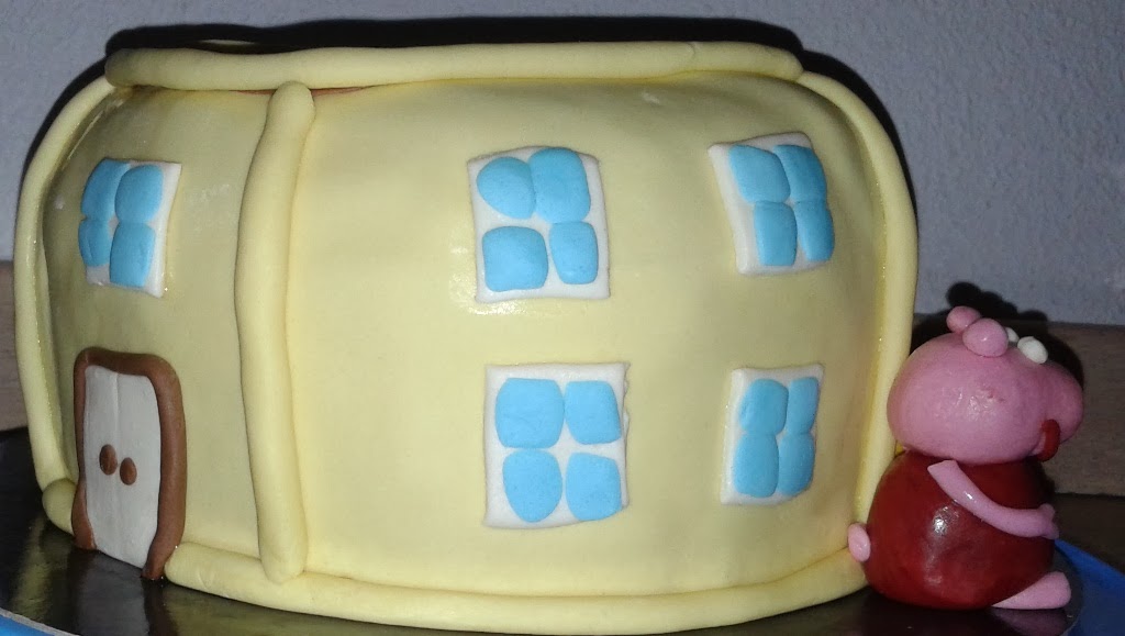 galletas, tartas, cupcakes y otros dulces: Tarta Peppa pig 2 galletas, tartas, cupcakes y otros dulces: Tarta Peppa pig 2
