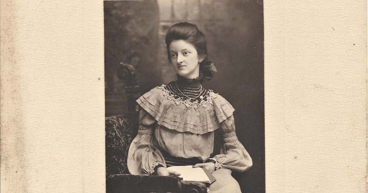 Heirlooms Reunited: 1905 Graduation Photograph of Jessie Jones Colvin ...