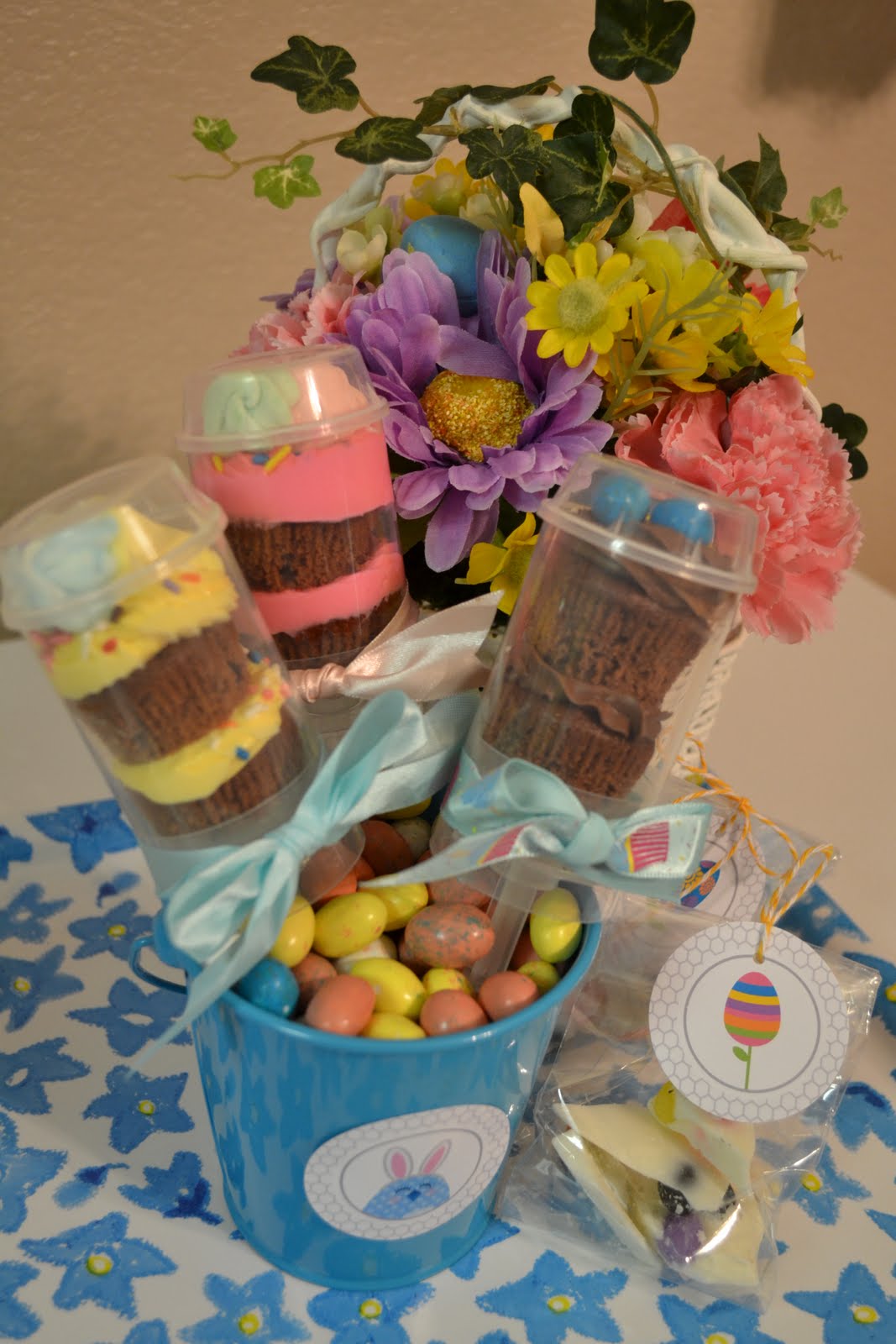Cupcake Push Pops with Pink Cake Plate Diaries - Mom Endeavors