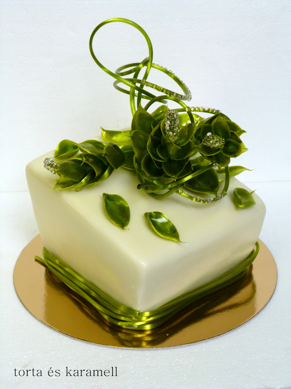 torta és karamell: Különleges formák az ünnepeltnek...