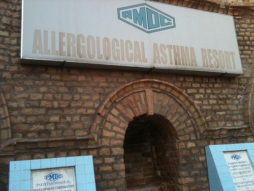 Khewra salt mine Asthma Clinic which offers Salt Therapies