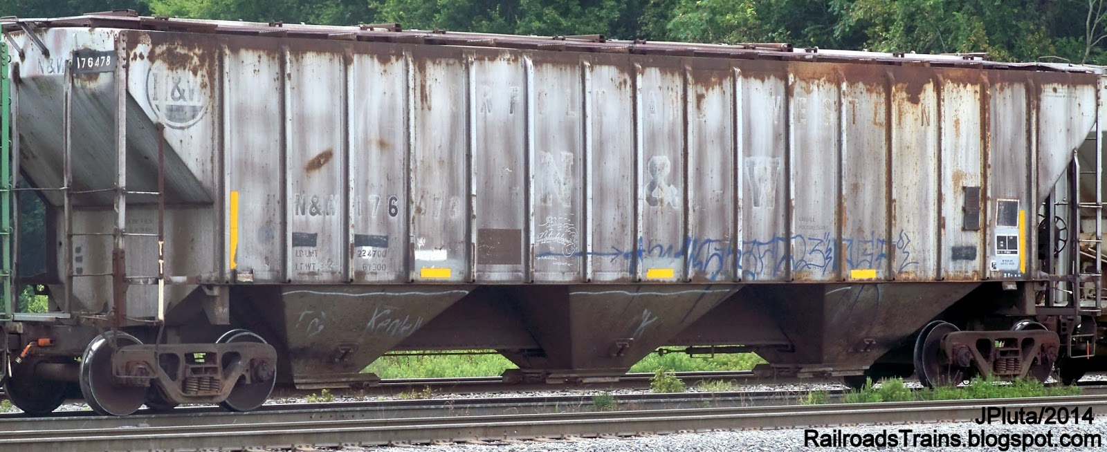 RAILROAD Freight Train Locomotive Engine EMD GE Boxcar BNSF,CSX,FEC ...
