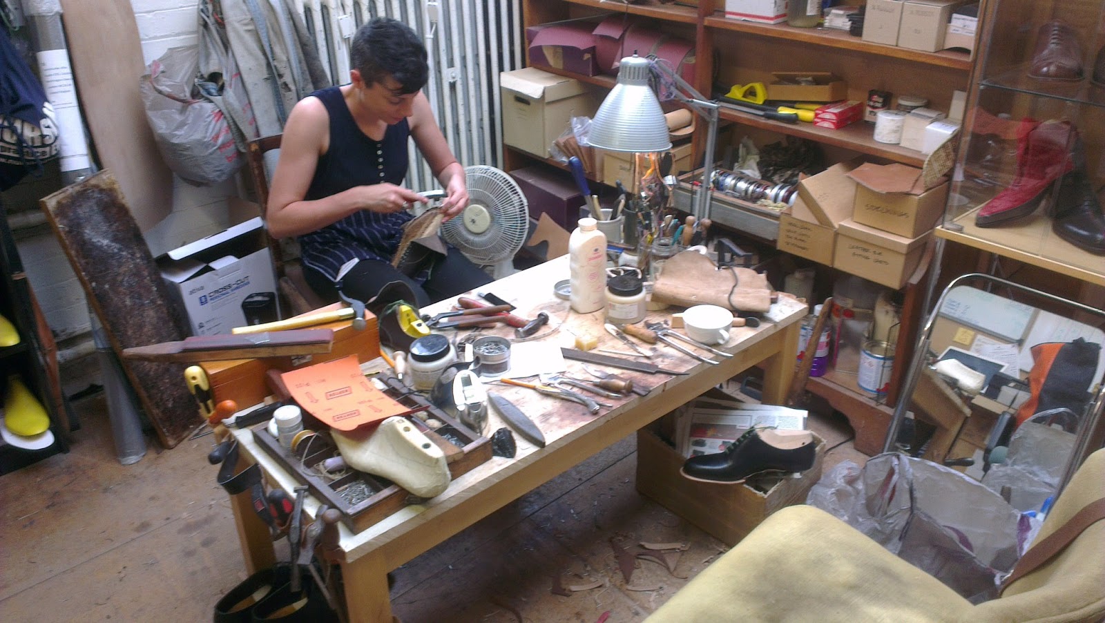 Bespoke Shoes Unlaced : Boot Lasts Vs Shoe Lasts With Fittings