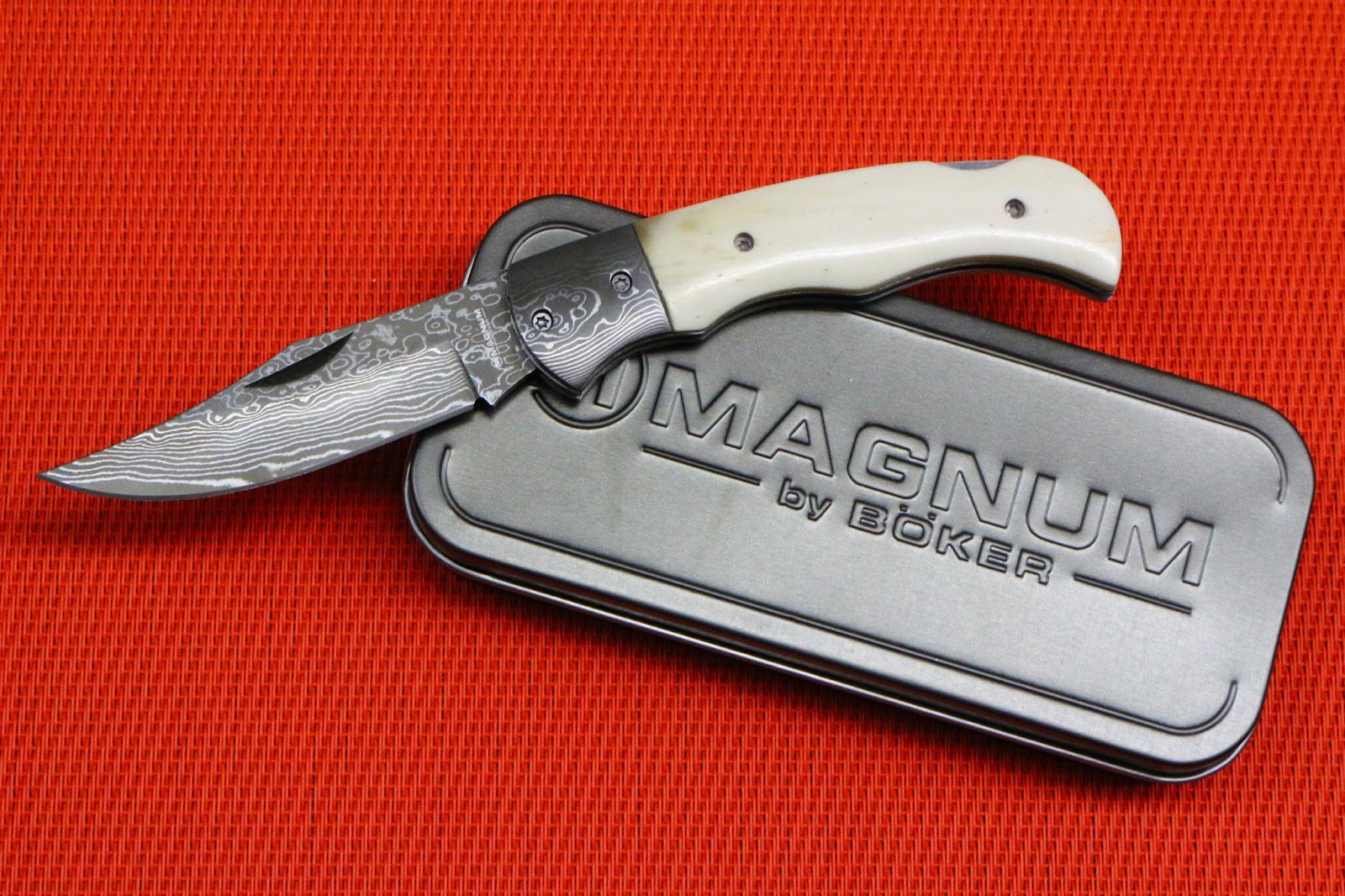 ARMAS BLANCAS 66: - MAGNUM DAMASCUS BONE 01MB180DAM