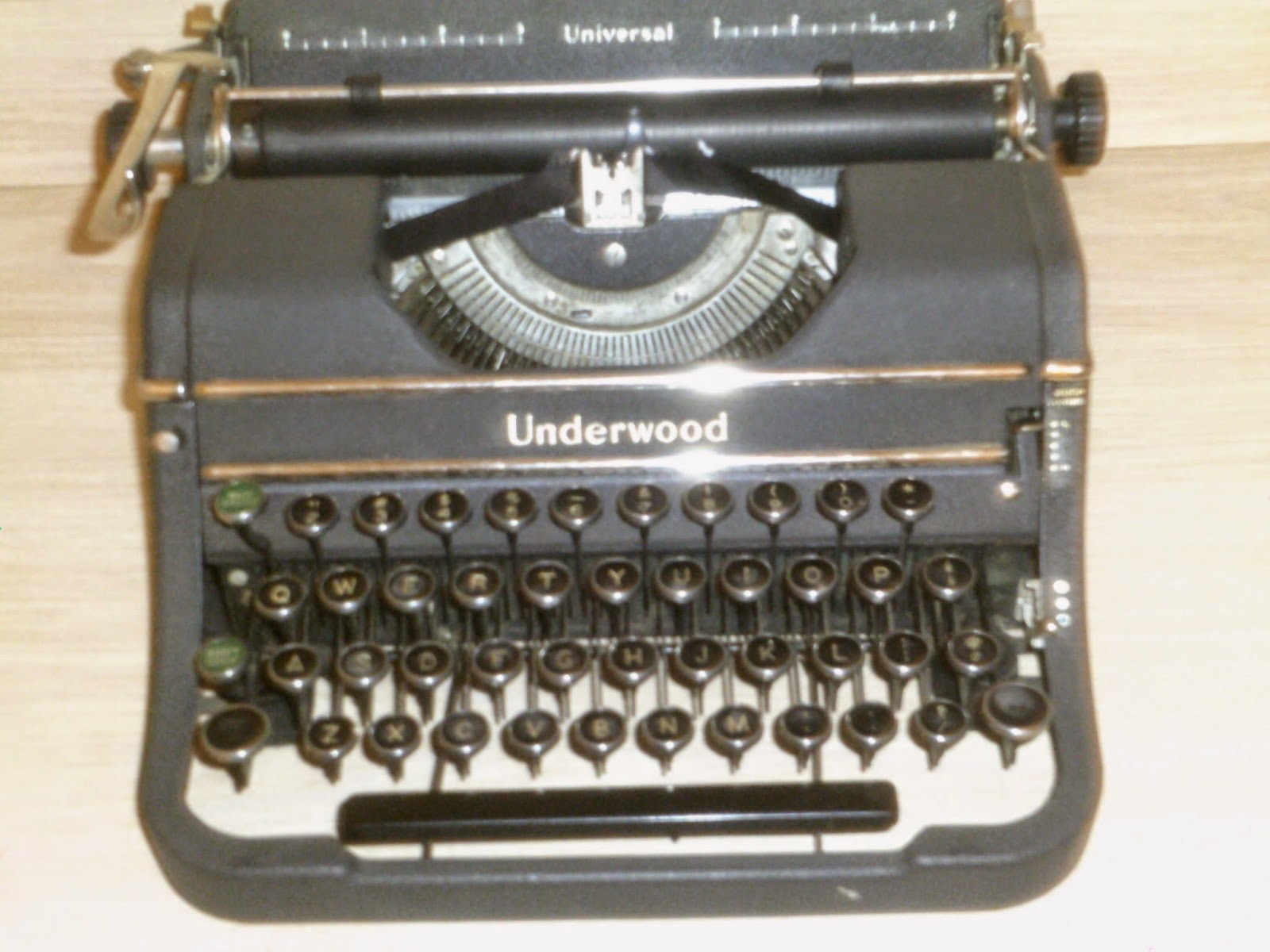 Royal Typewriters: 1941 Underwood Universal