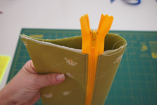 Lemon Jellie: "Organised Book Cover' Tutorial