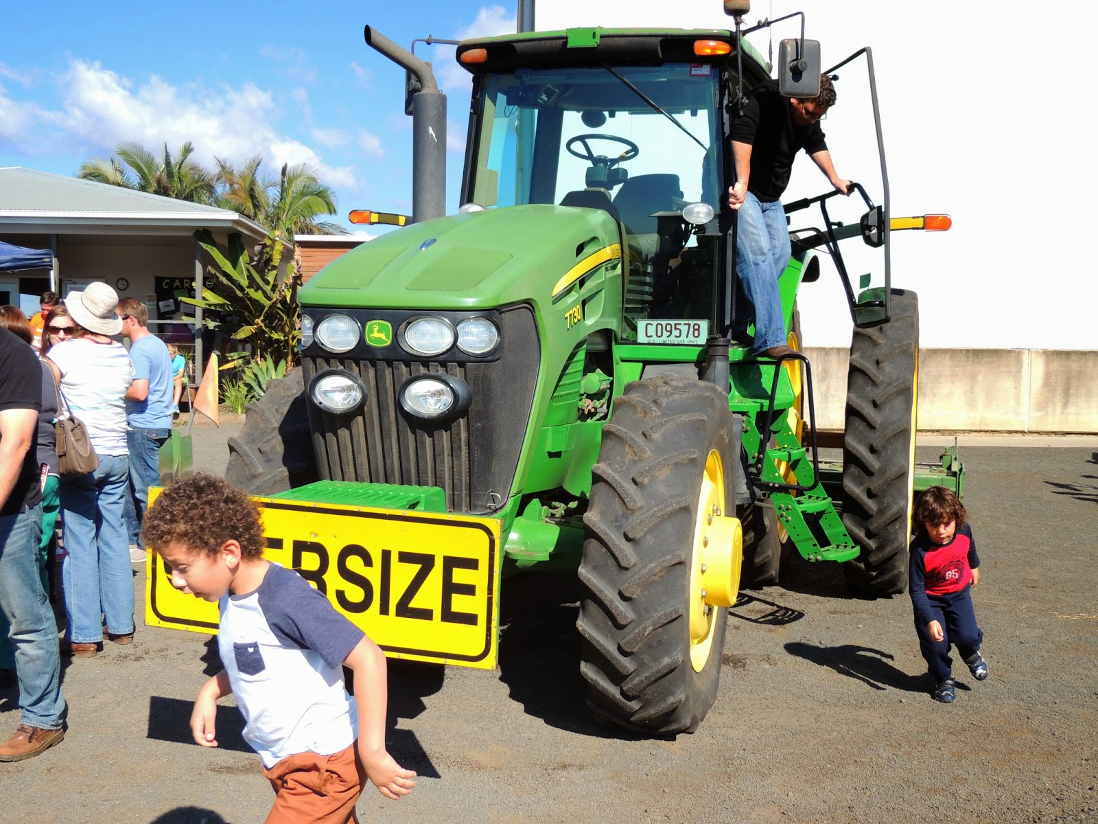 WhiteCottage: Carrot Picking at Kalfresh