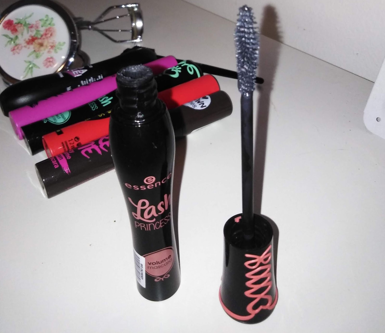 Recenzija: Essence maskare