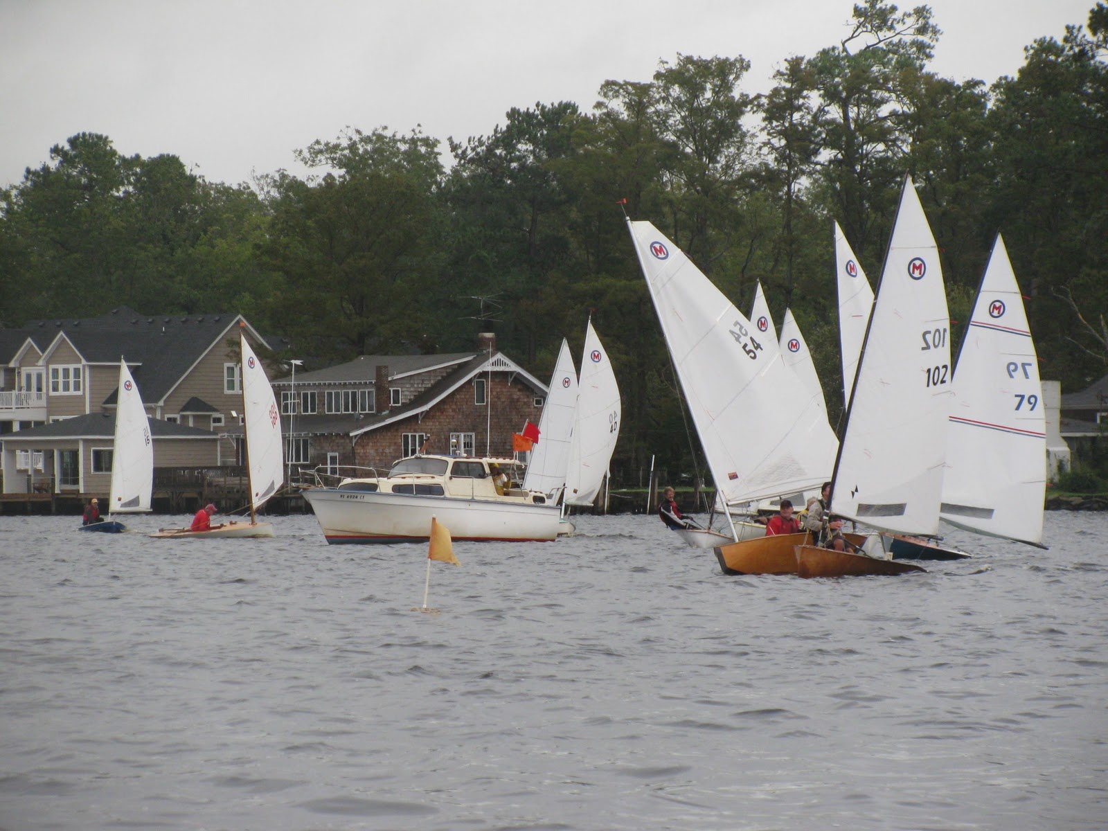 Mid-Atlantic Musings: 2011 Classic Moth Boat National Regatta ...